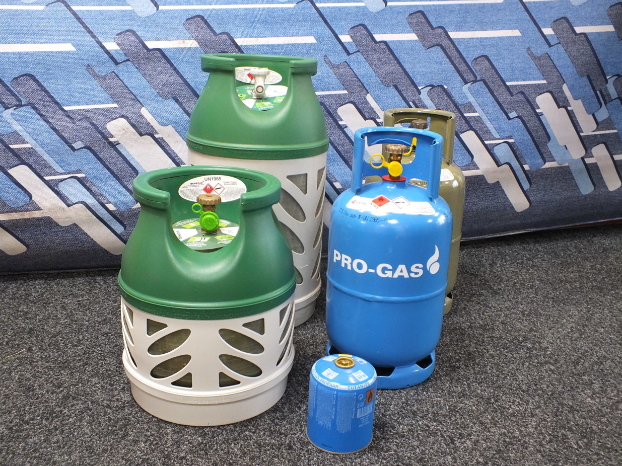 Gasflessen en vullingen