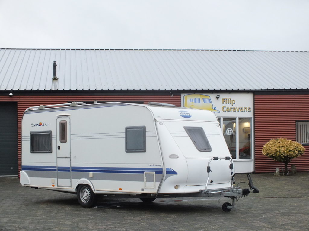 HOBBY Excellent Easy 495 UFE bj.2006, met VOORTENT en LUIFEL
