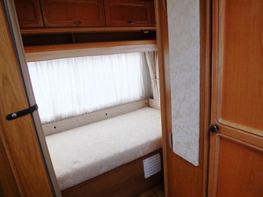 Tabbert Comtesse 450, bj.2002 met voortent