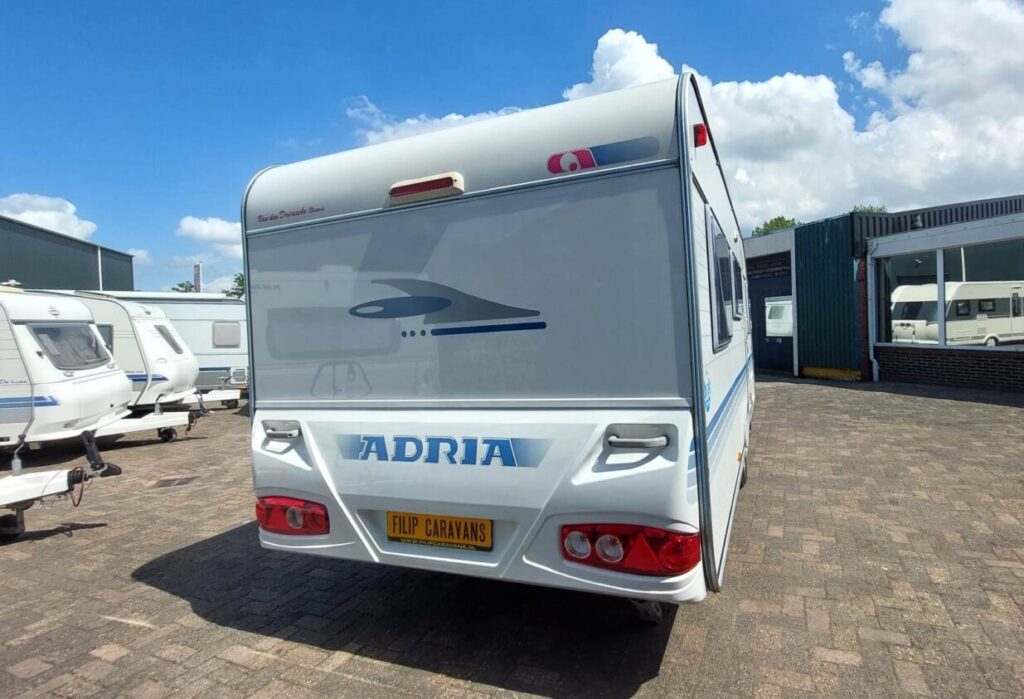 Adria Adora 552 UK bj. 2004 KINDERKAMER, MOVER en WINTERVOORTENT!!!