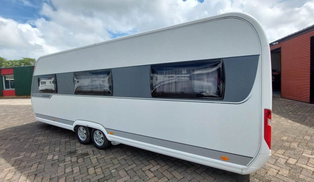 Hobby Vip 645 bj.2015, FRANSBED, MOVER, VOORTENT!!!