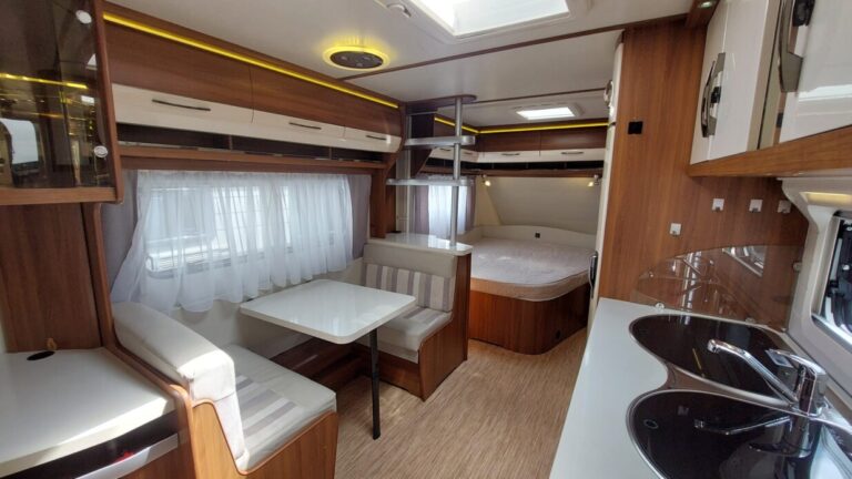 Hobby Vip 645 bj.2015, FRANSBED, MOVER, VOORTENT!!!